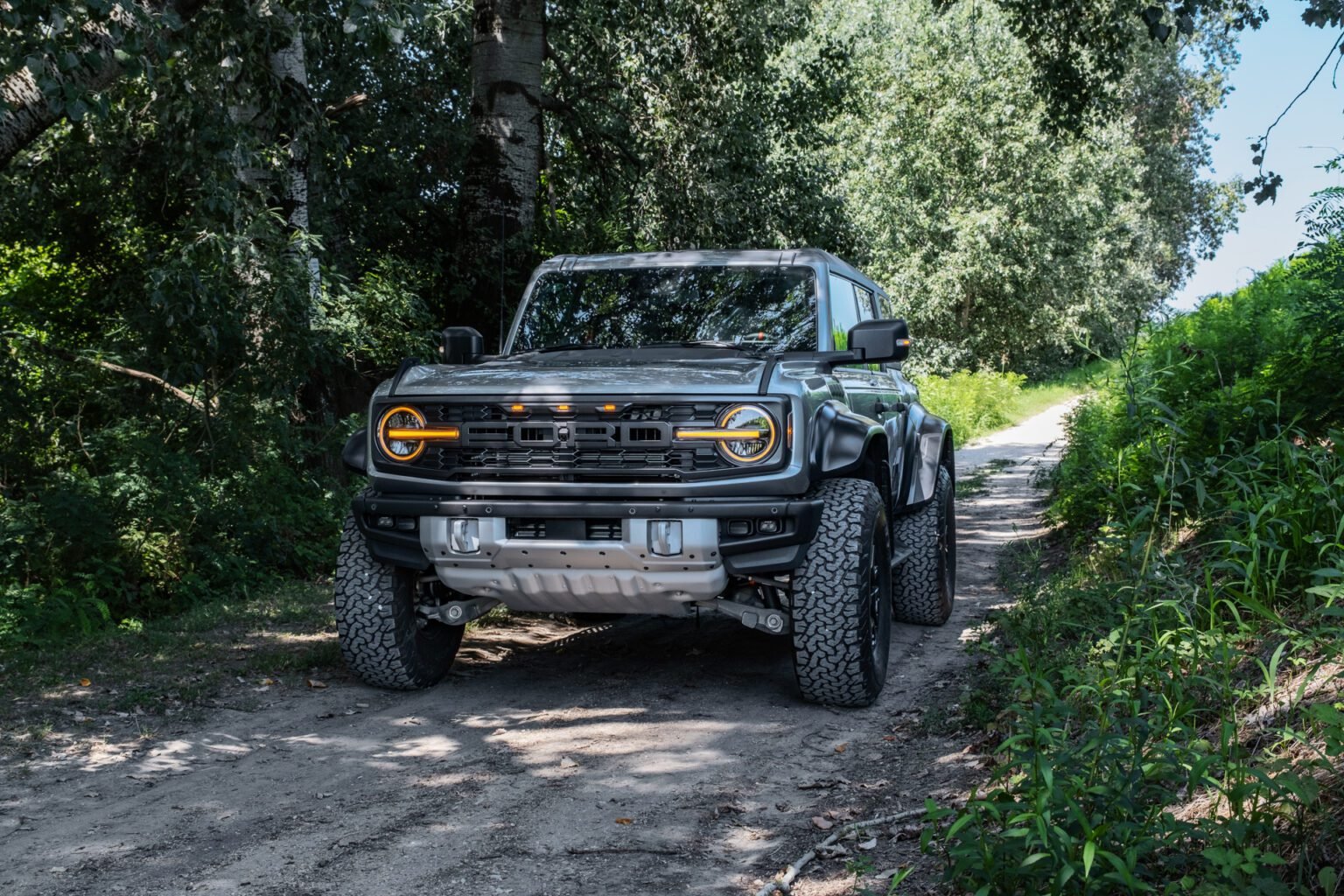 Ford Bronco Raptor, il fuoristrada più estremo al mondo in Europa da ...