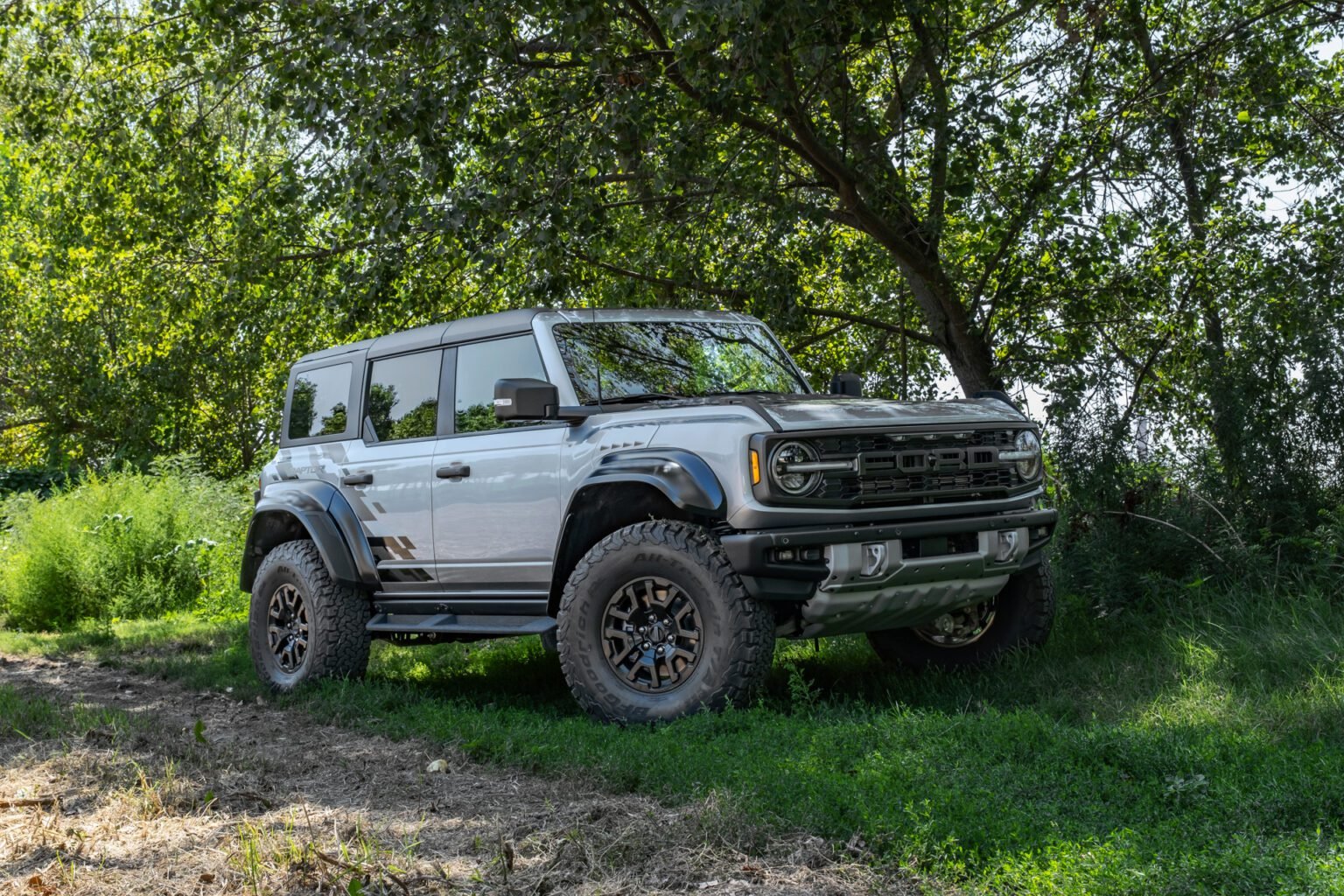 Ford Bronco Raptor, il fuoristrada più estremo al mondo in Europa da ...