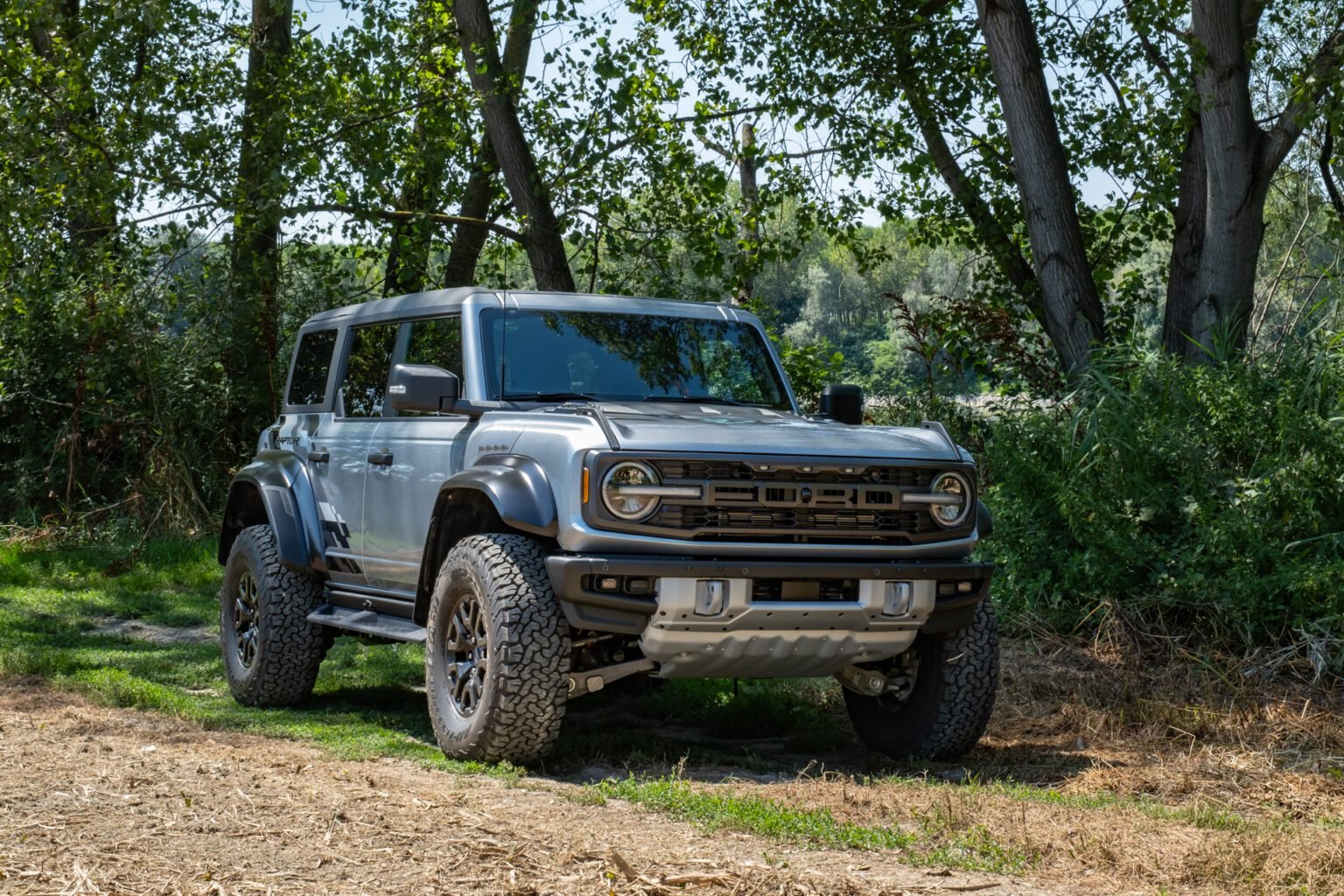 Ford Bronco Raptor, il fuoristrada più estremo al mondo in Europa da ...