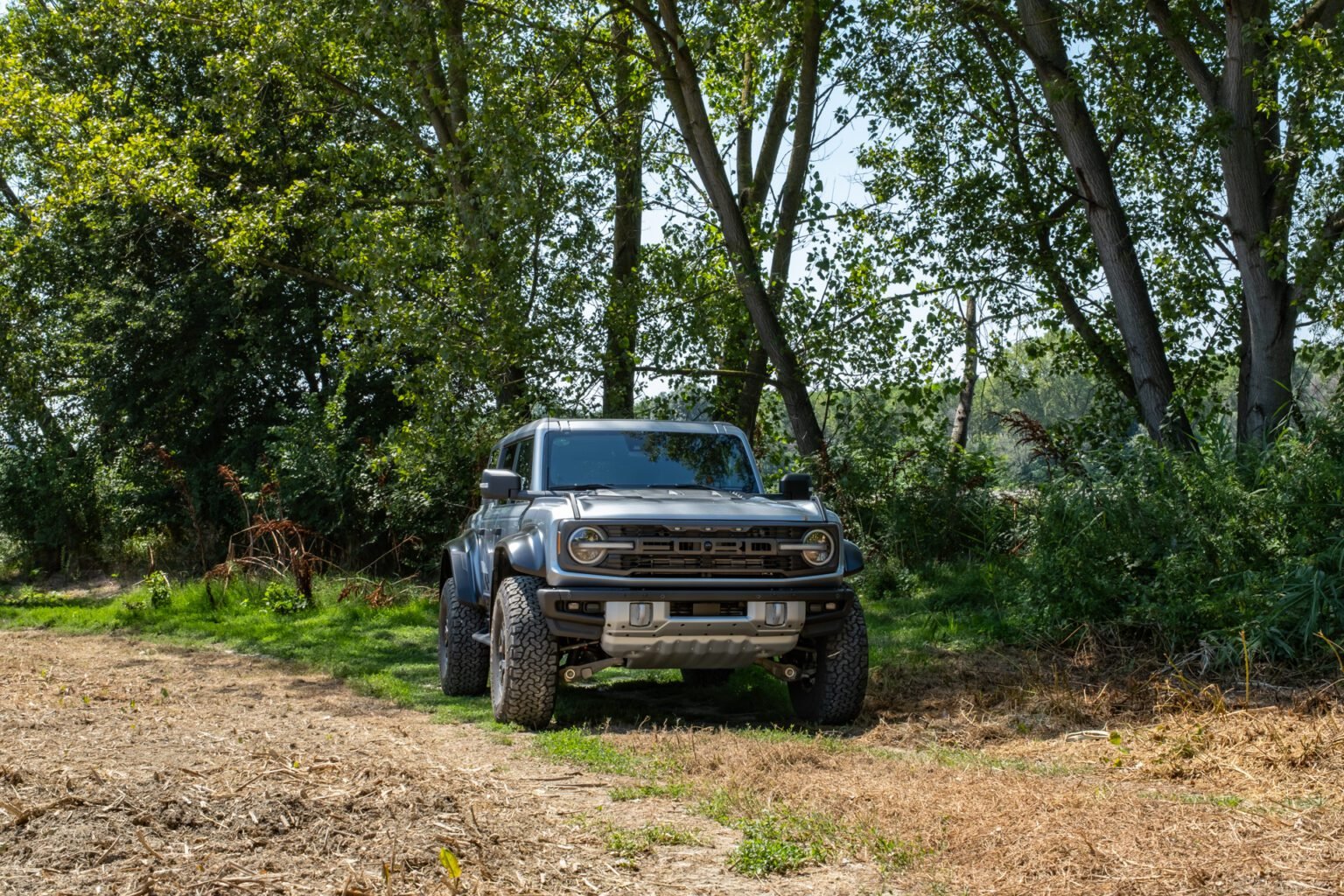 Ford Bronco Raptor, il fuoristrada più estremo al mondo in Europa da ...