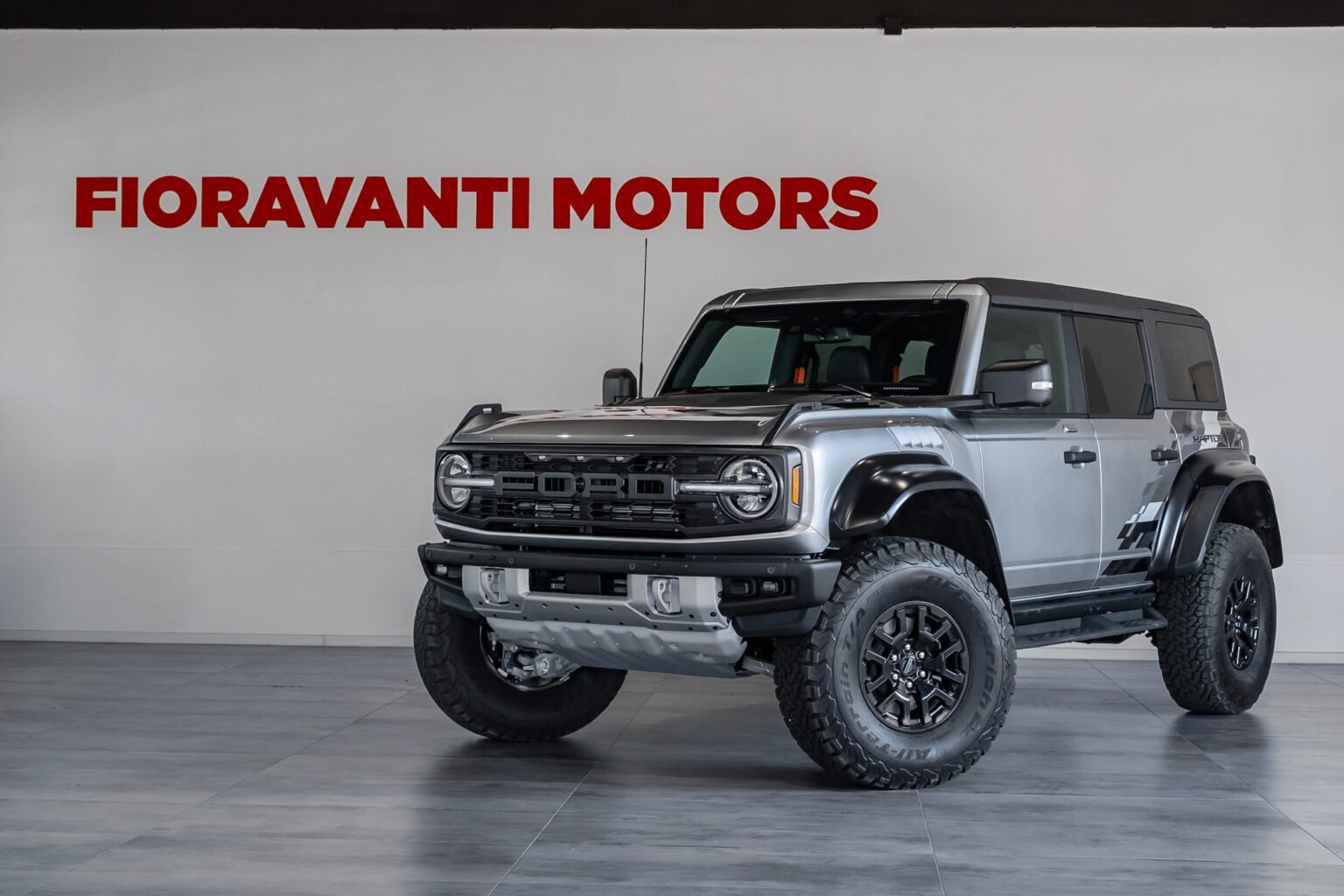 Ford Bronco Raptor, il fuoristrada più estremo al mondo in Europa da ...